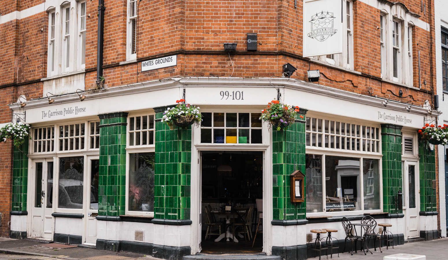Restaurant In Bermondsey The Garrison SE1 Pub In London Restaurant In Bermondsey The Garrison SE1 Pub In London